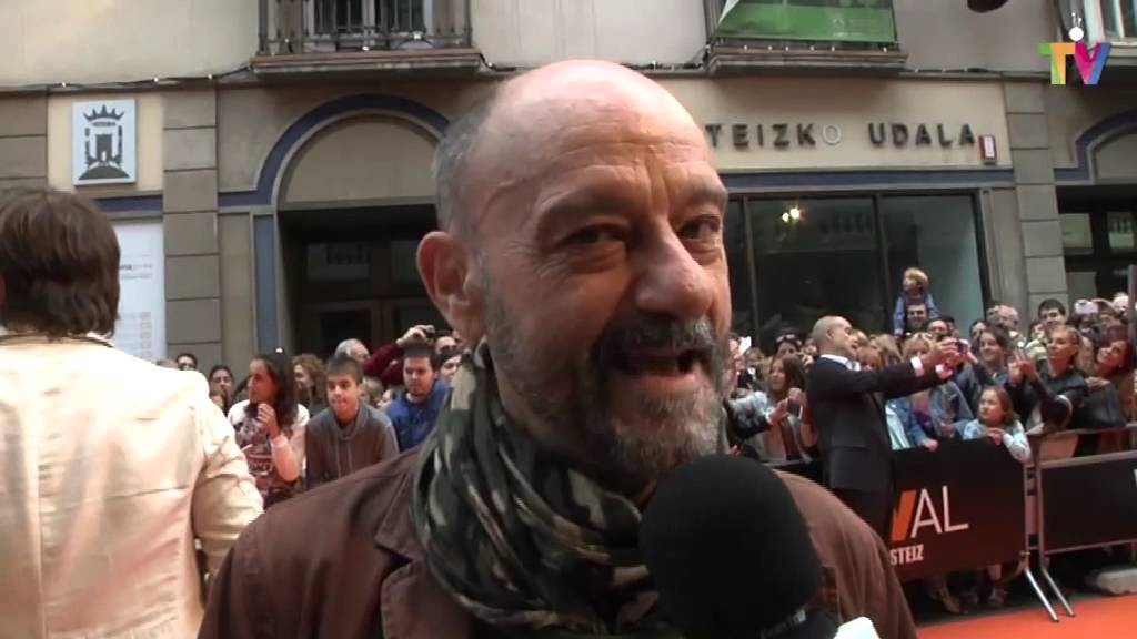 Alfombra naranja de 'Cómicos' de Javier Cansado y Movistar+ FesTVal ...