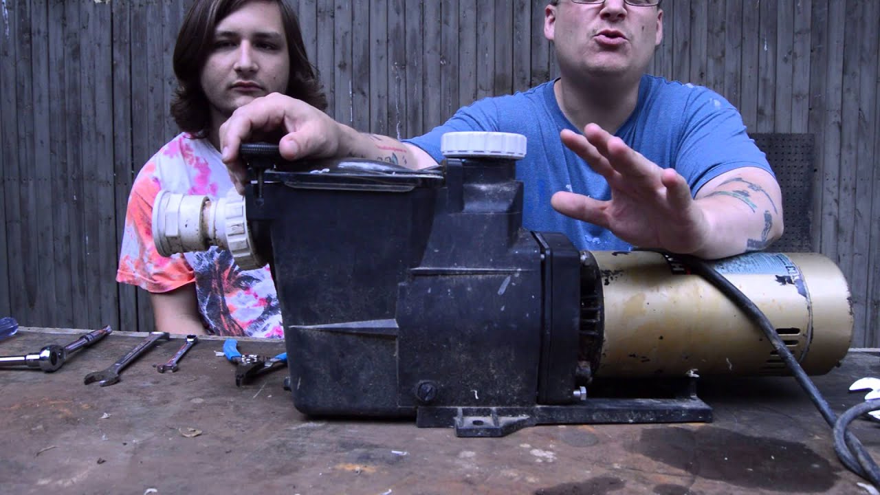 Hayward Super Pump Sucking Air - YouTube