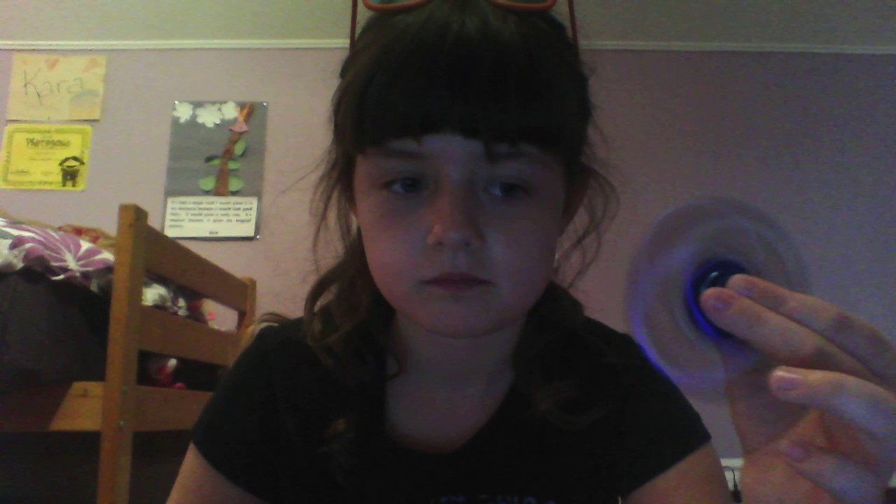 My broken fidget spinner ;-; - YouTube