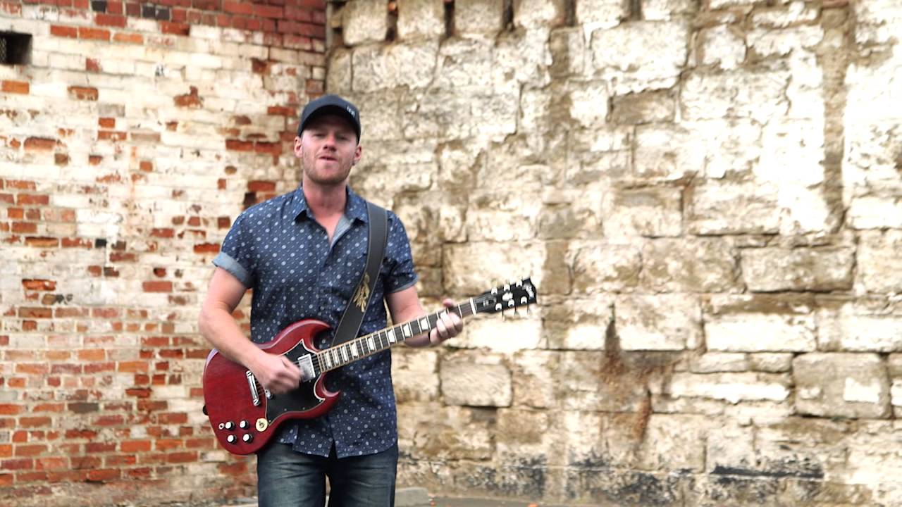 Tom Coulson Band - Country to Town (Official Music Video) - YouTube