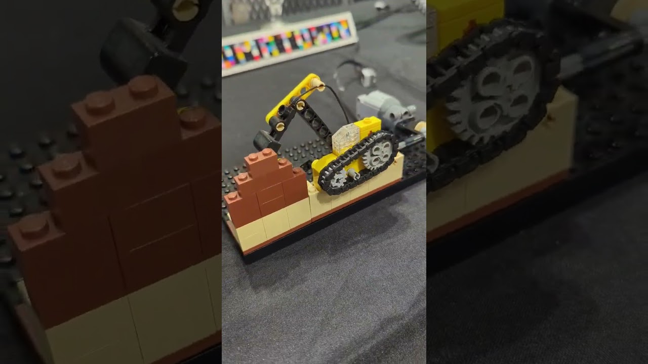 LEGO Digger by Milo Heanue | Brick Finds & Flips