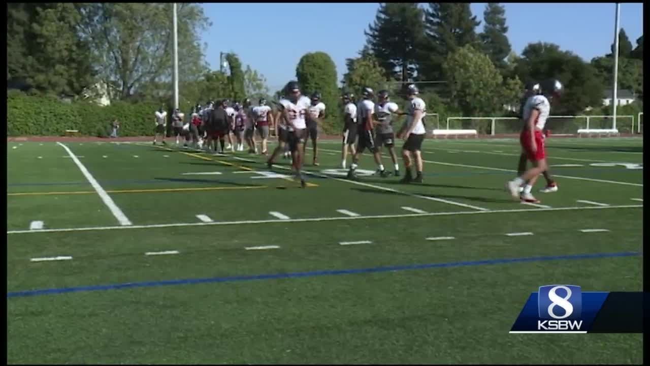 "Santa Cruz High takes undefeated record into rivalry game" - YouTube