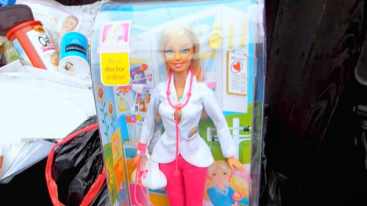 Barbie - What An Awesome Dumpster Diving Adventure - YouTube