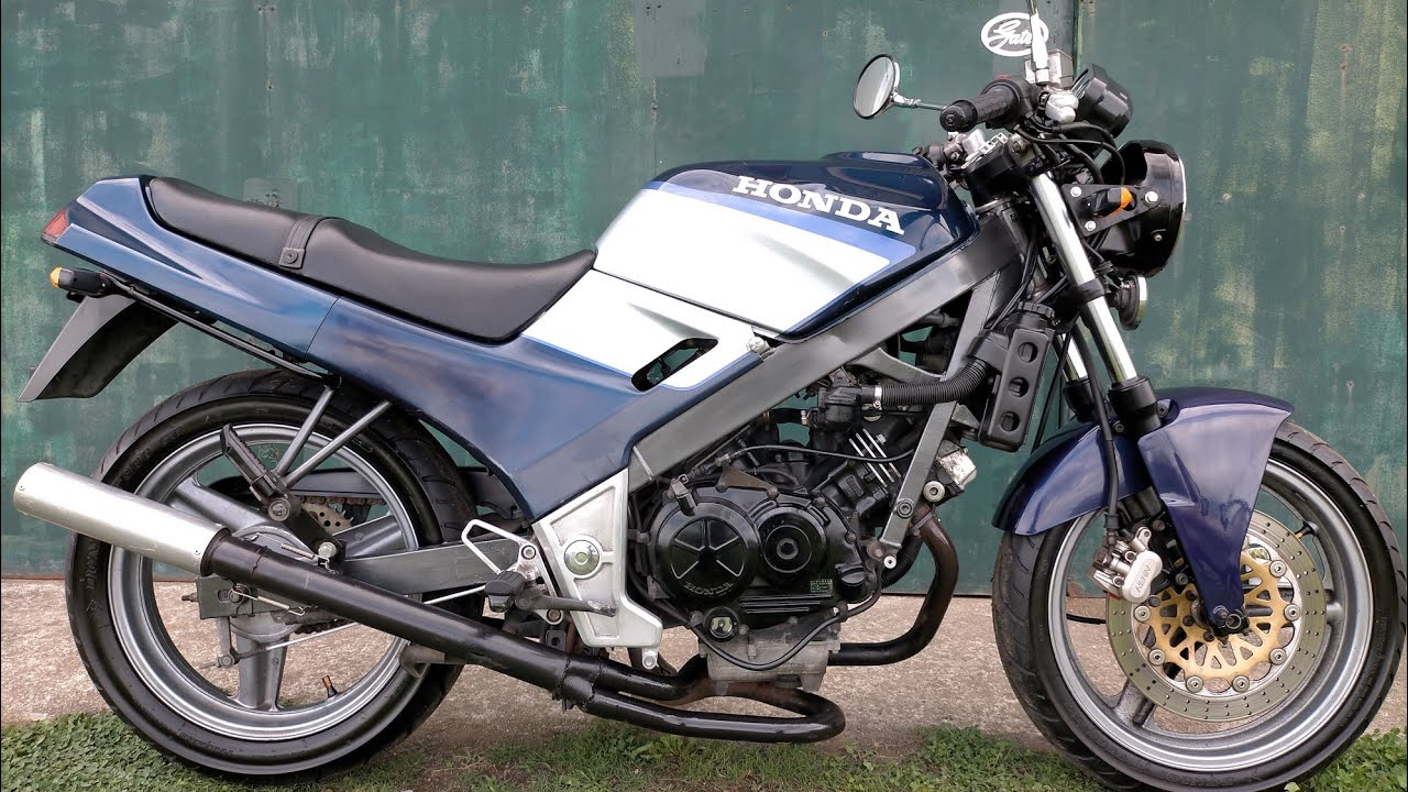 VTZ250 始動動画 - YouTube