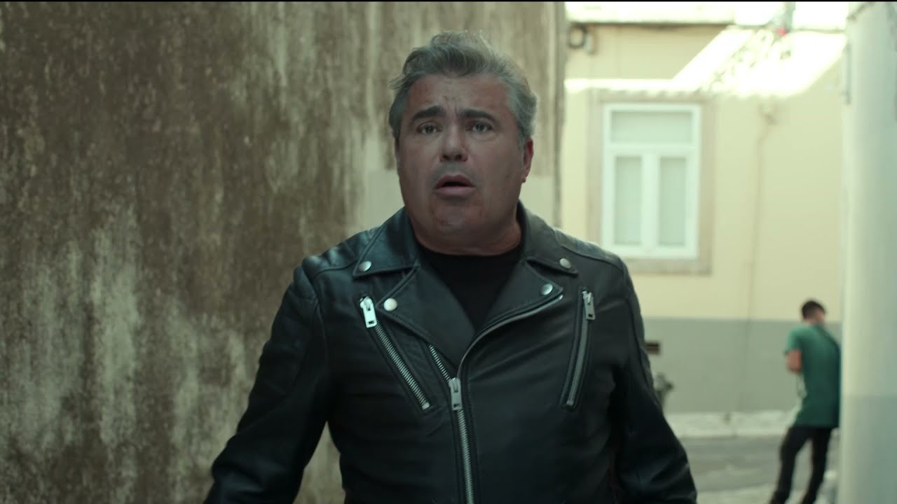 Toy canta Pôr do Sol | T1 Ep. 13 | RTP - YouTube