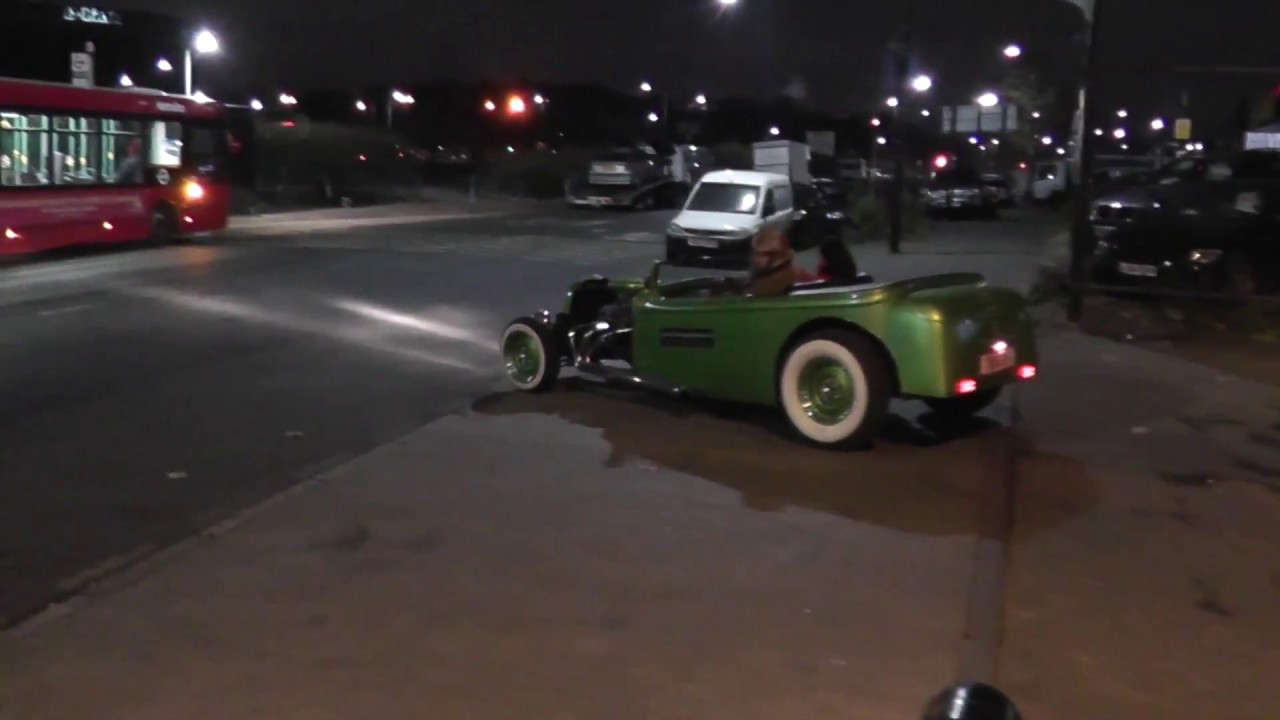 Ace Cafe London: Hot Rod Night December 2017 - YouTube