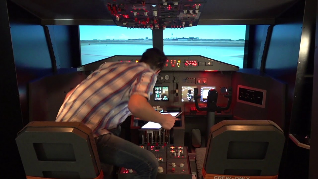 FlightSimDelft B737NG flight simulator Aeronautical & Precision ...