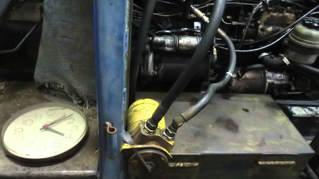 Measuring oil flow - YouTube