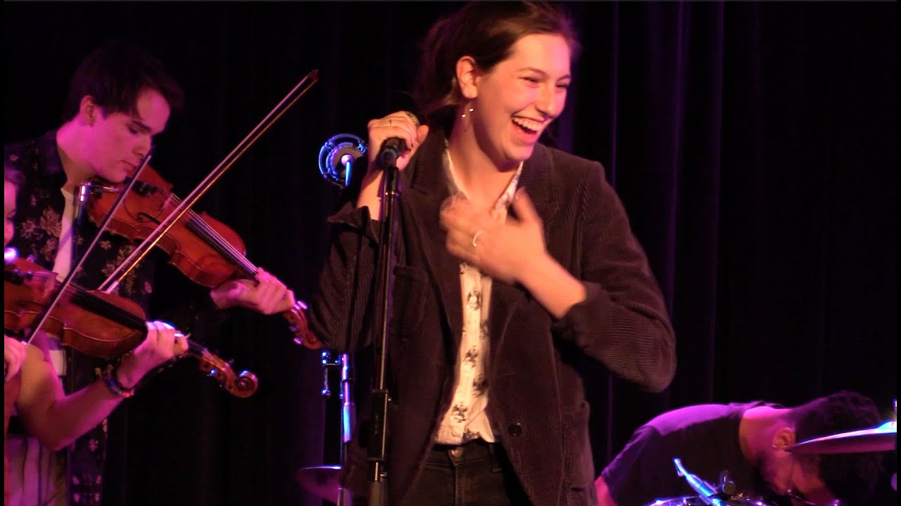 Mikaela Straus 2017 (King Princess) - covering It's A Man's World - YouTube