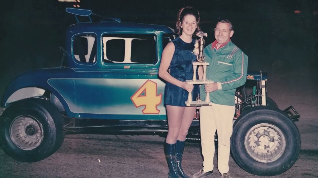 Even More Lovely Trophy Girls! Stock Cars 336! - YouTube
