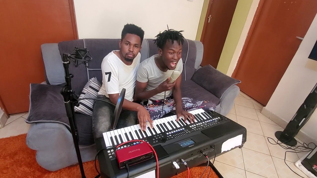 LEVI PRO AND SAVIOUR BEE COLLABO LIVE PIANO SEBEN 🔥 🔥 🔥 🔥 - YouTube