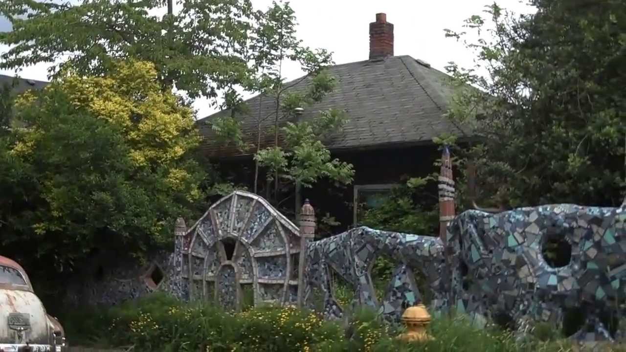 Tour of Folk Artist Tim Fowler's Home - YouTube