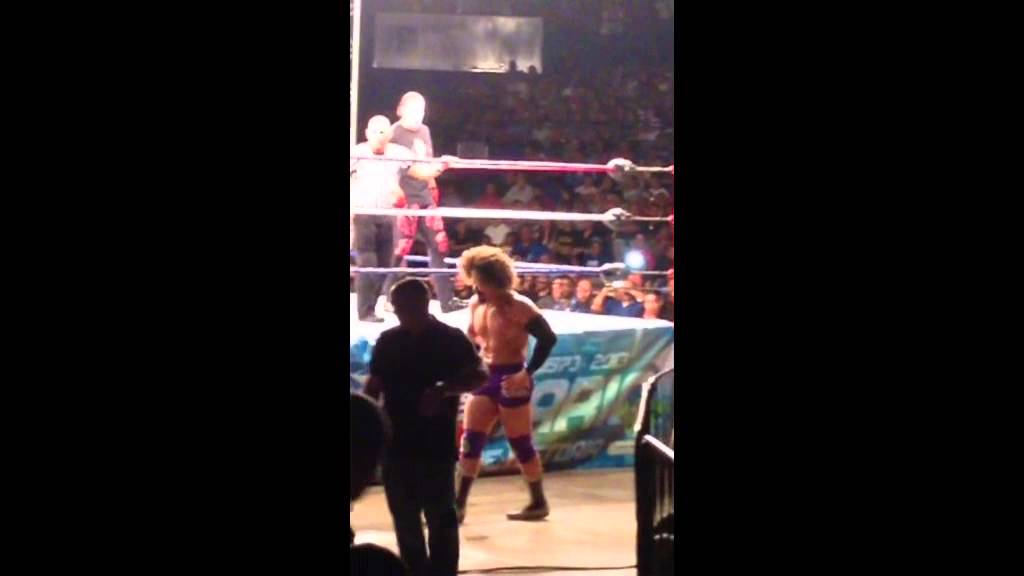 STING VS CARLITO EN ANIVERSARIO 40... - YouTube