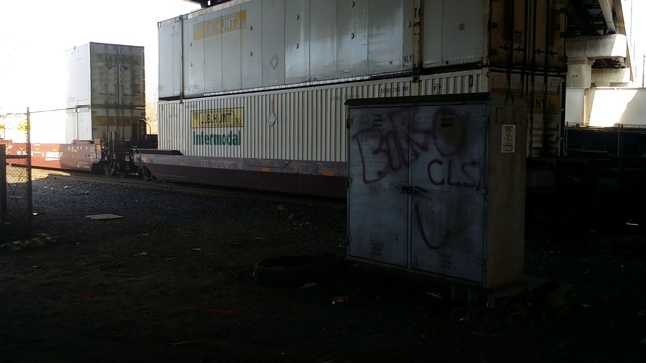 Norfolk Southern 24Z Intermodal heading to Croxton Yard passing CP Marion with BNSF 716 ATSF ...
