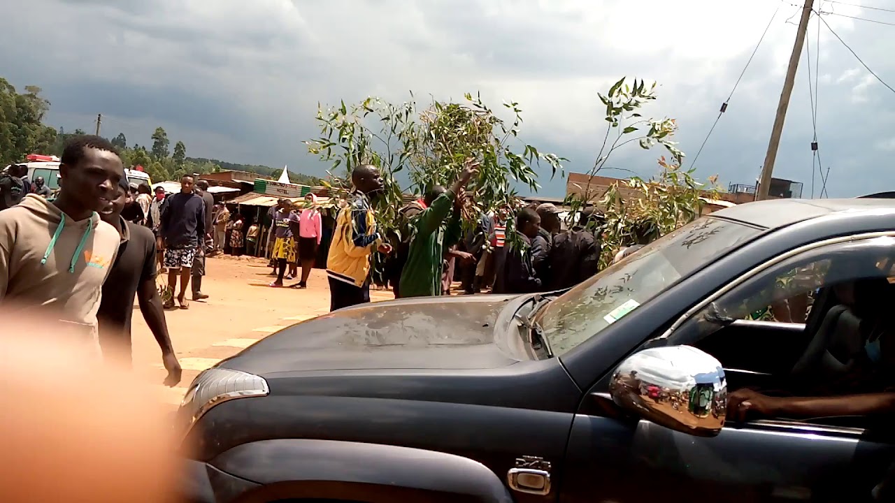 Ready to receive president at ikonge for opening a new road - YouTube