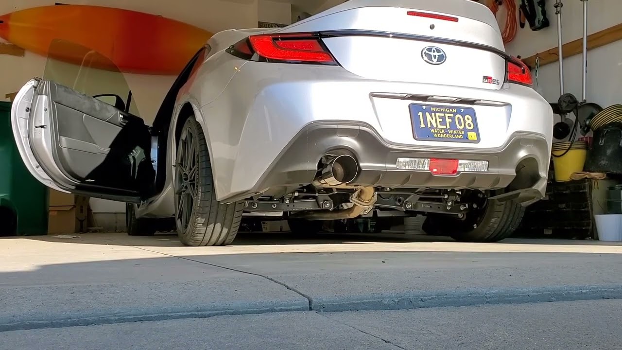 2022 Toyota GR86 muffler delete - YouTube