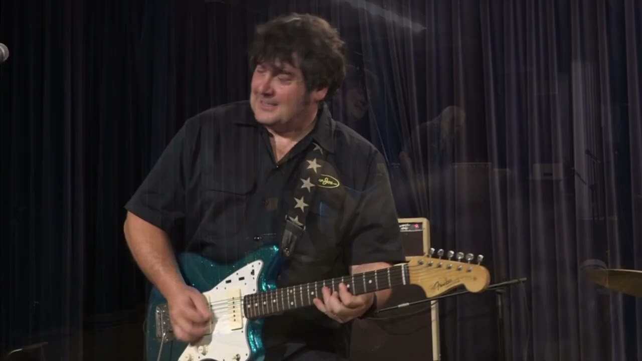 SG101 Surfer Joe "On Top of Their Game" Chords - Chordify