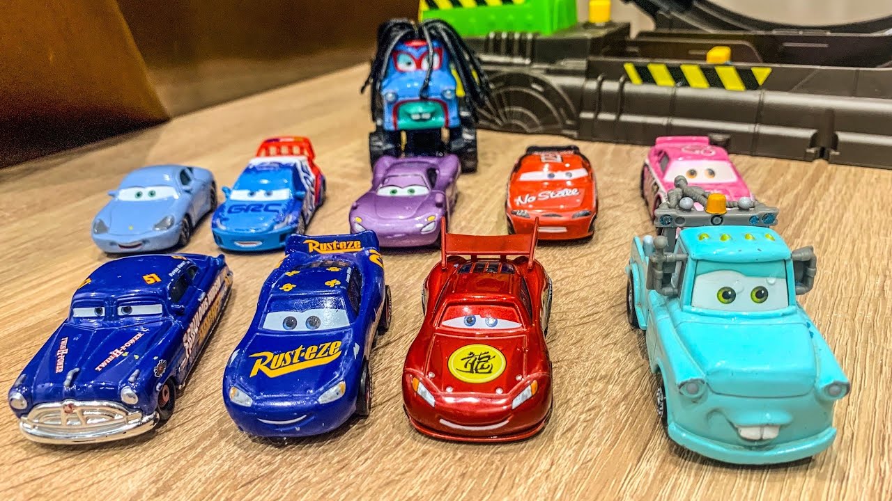 Looking For Lightning McQueen,Natalie Certain,Sally Carrera,Mater ...