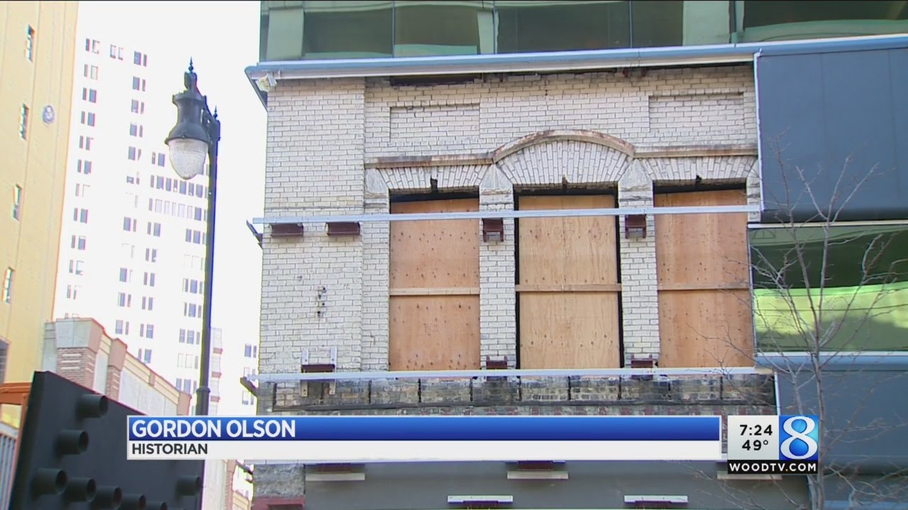 Workers uncover downtown GR history while revamping building - YouTube