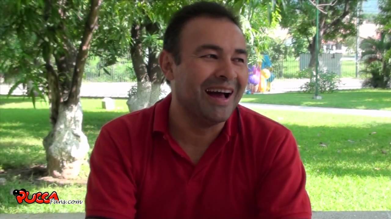 entrevista mario castañeda - la voz de goku - parte 1 de 2 - YouTube