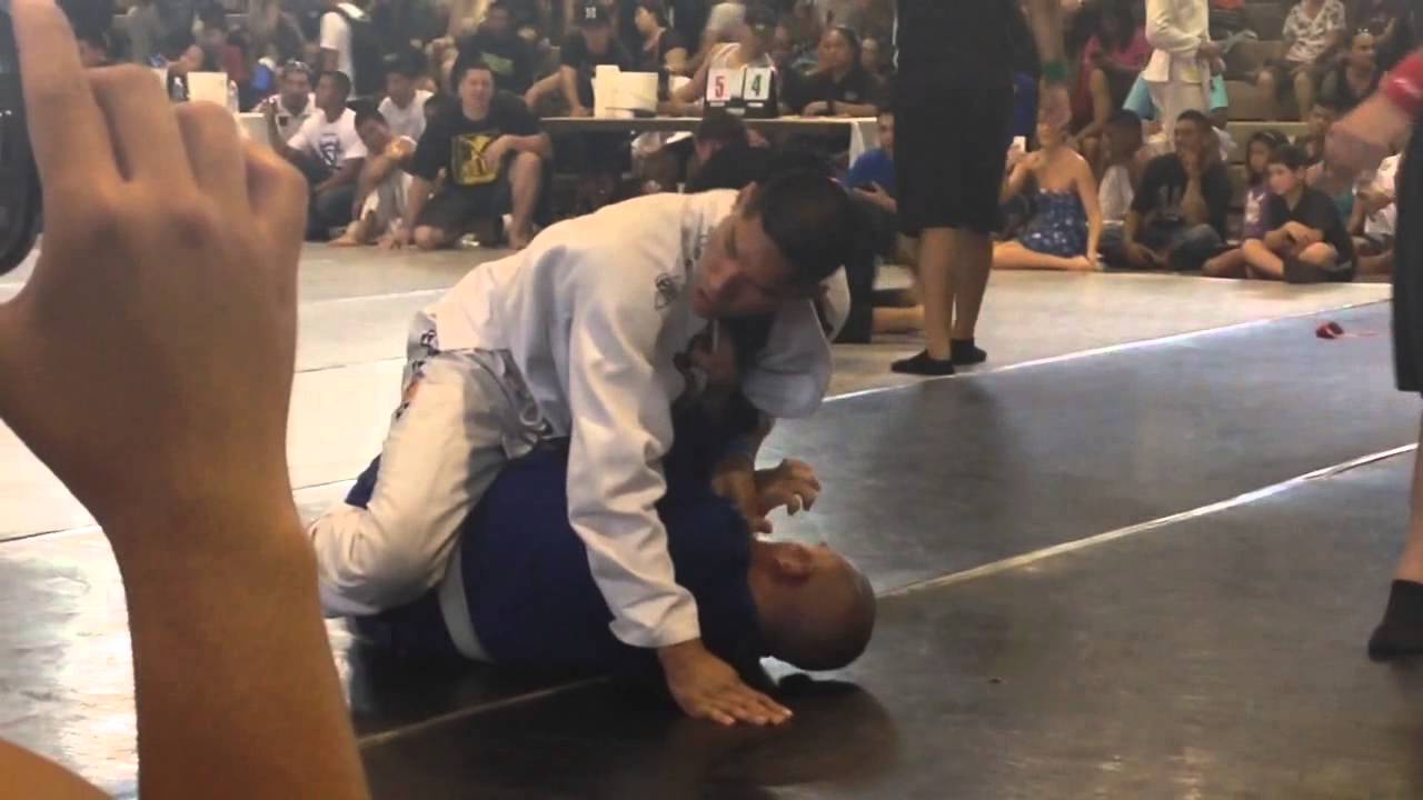 Naga Hawaii 2013 chad 1st gi fight - YouTube