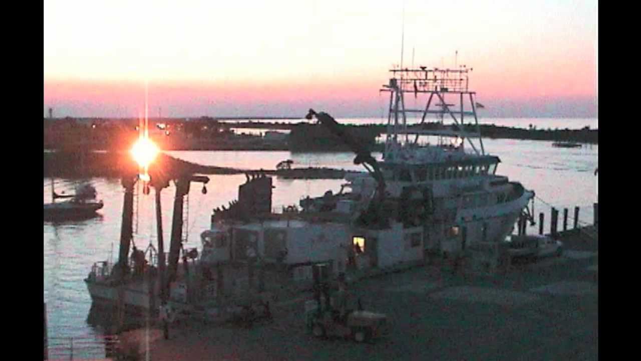 Surveying Scallops on the R/V Hugh R Sharp - YouTube