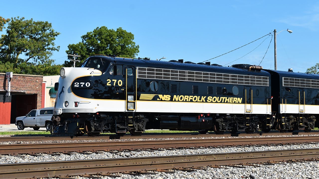 Flashback Friday: The Norfolk Southern F Units In Action - YouTube