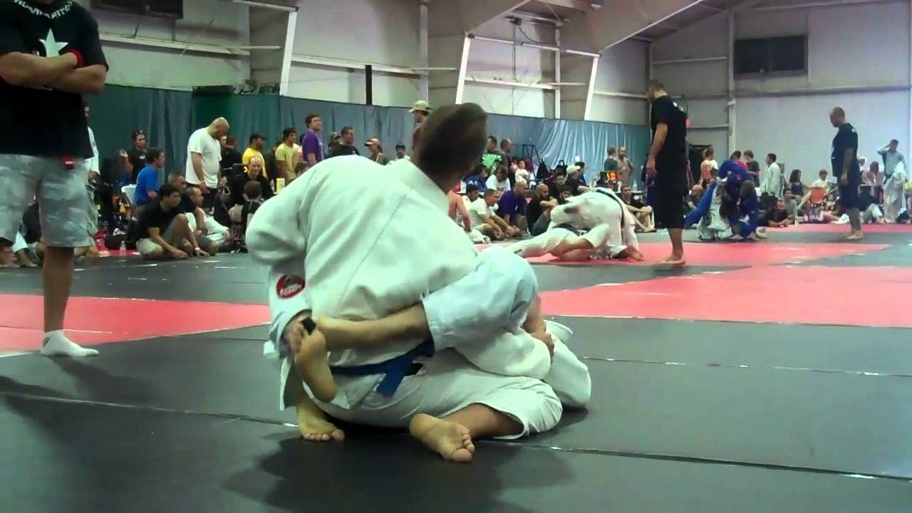 Matt Busker vs. Ryan Reser - YouTube