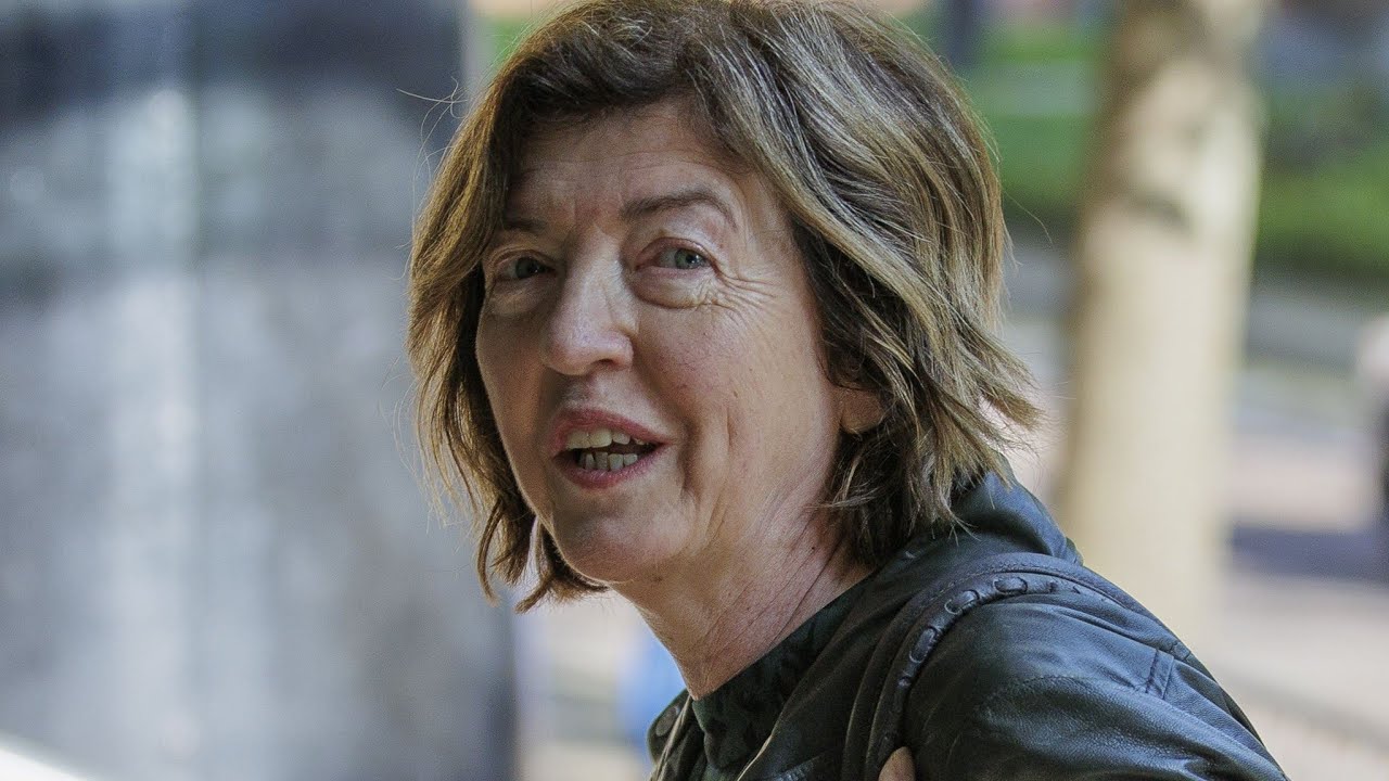 Sue Gray Rewarded For Failure! - YouTube