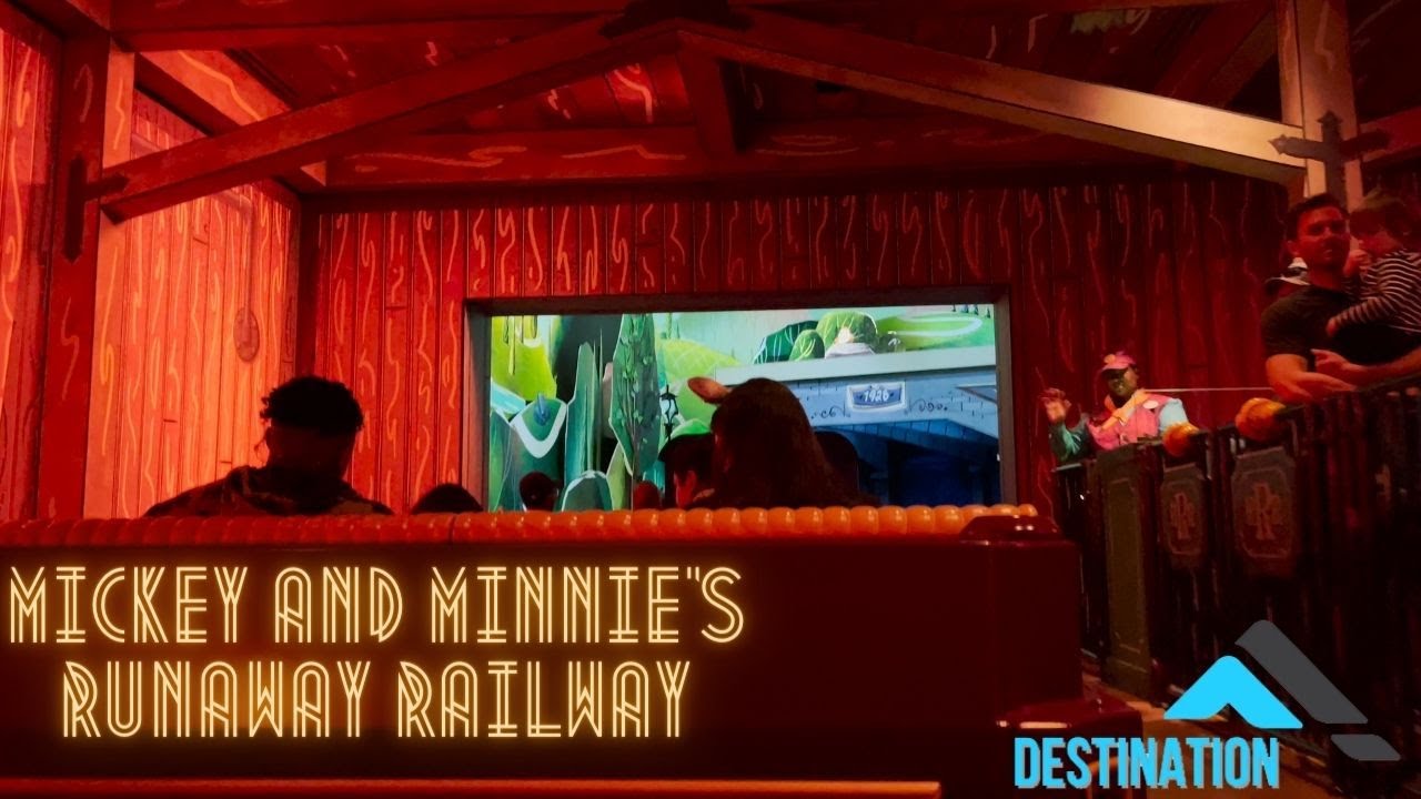 Mickey & Minnie's Runaway Railway at Disneyland in 4K HDR - YouTube