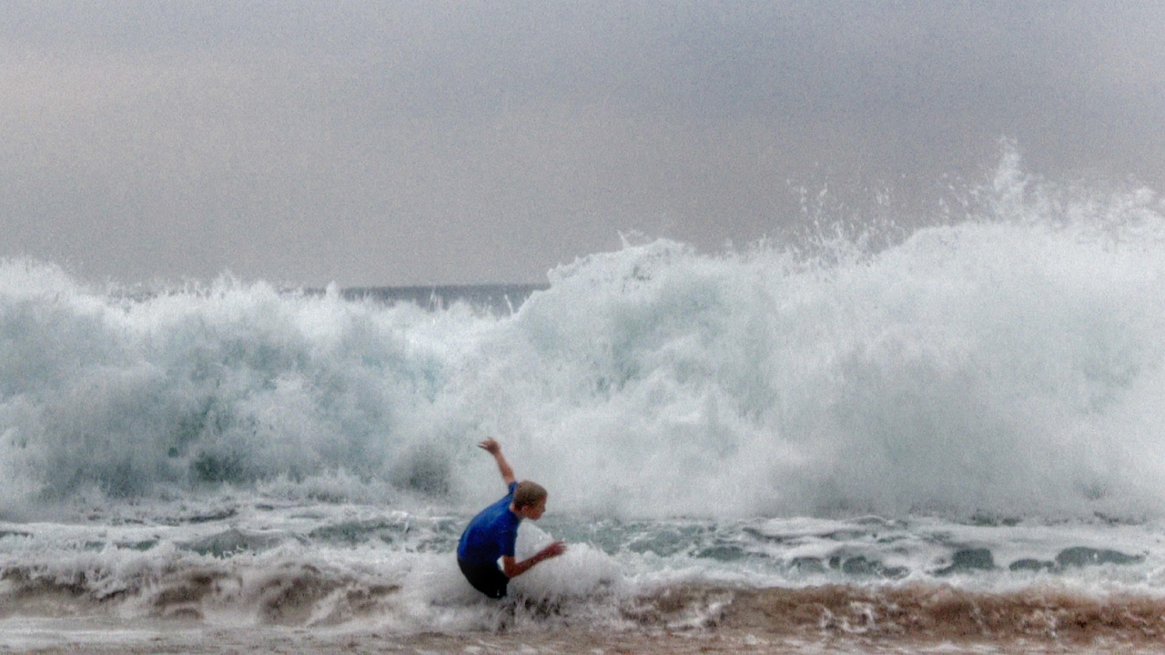 WRECKED by Waves in Hawaii - YouTube