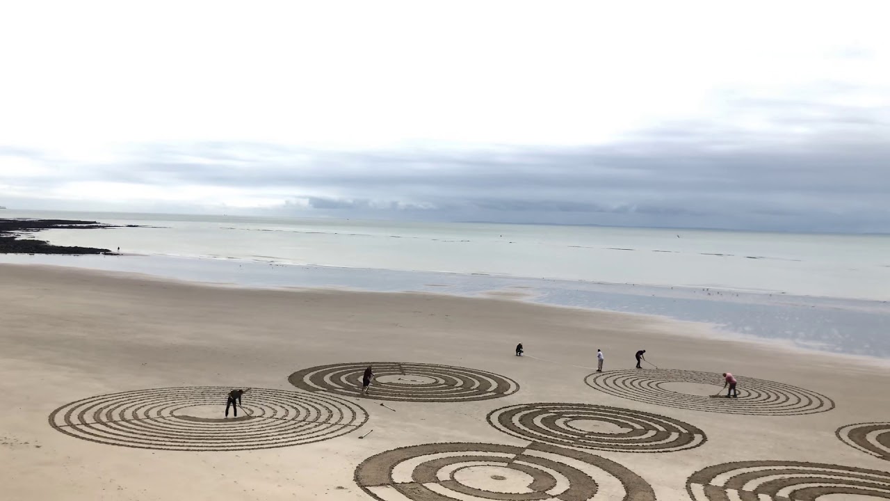 Beach Spirals — motion-lapse - YouTube