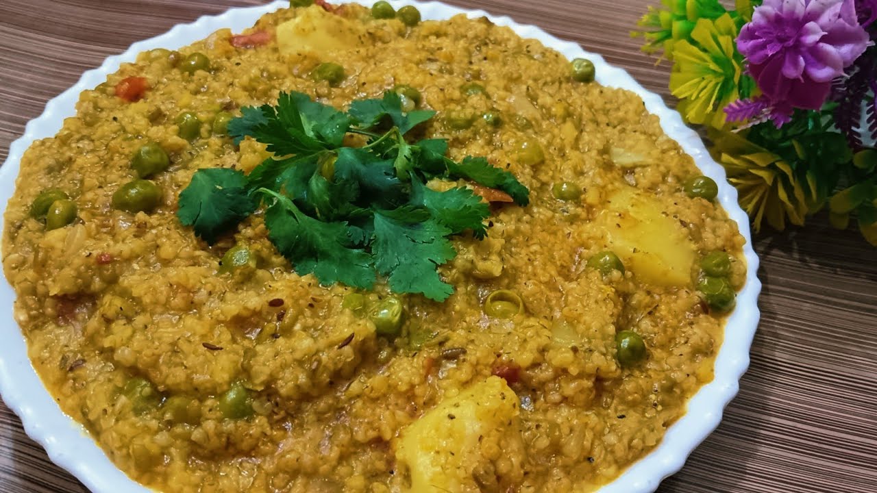 चटपटा गेहूँ का दलिया खिचड़ी | gehun daliya khichdi recipe | cooking ...