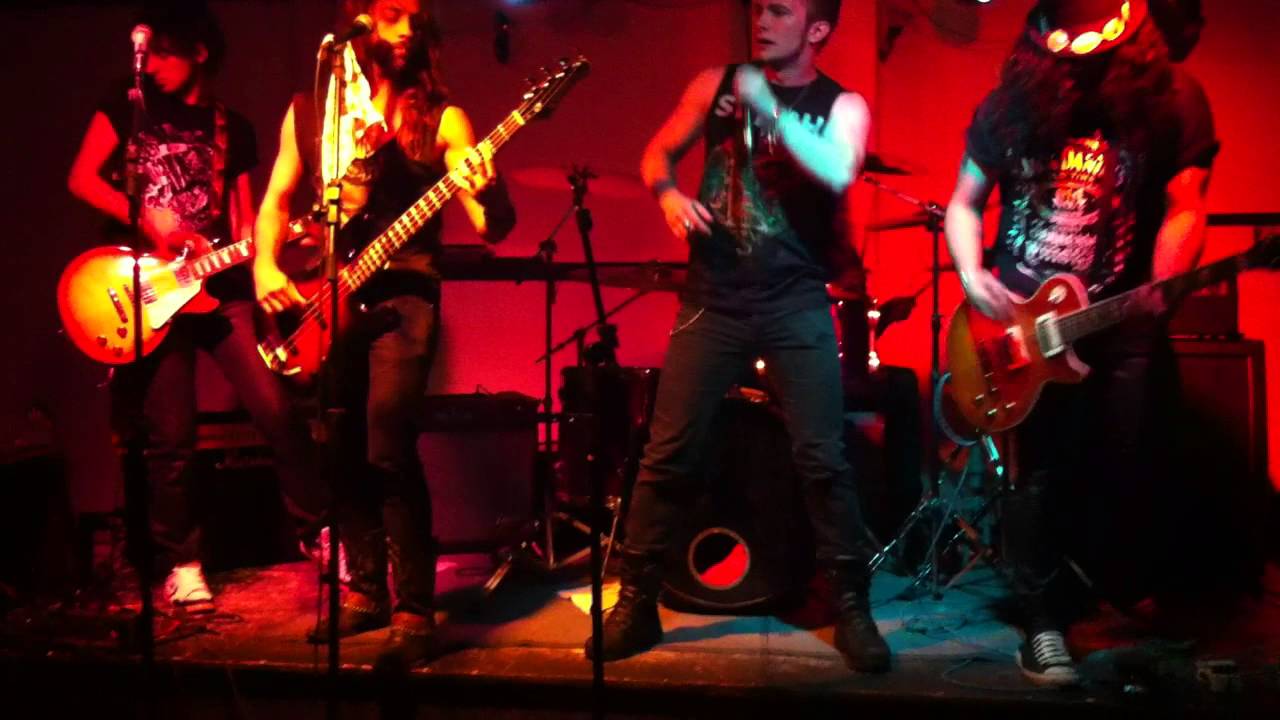 Mean Bone - Slash Cover Brasil - YouTube