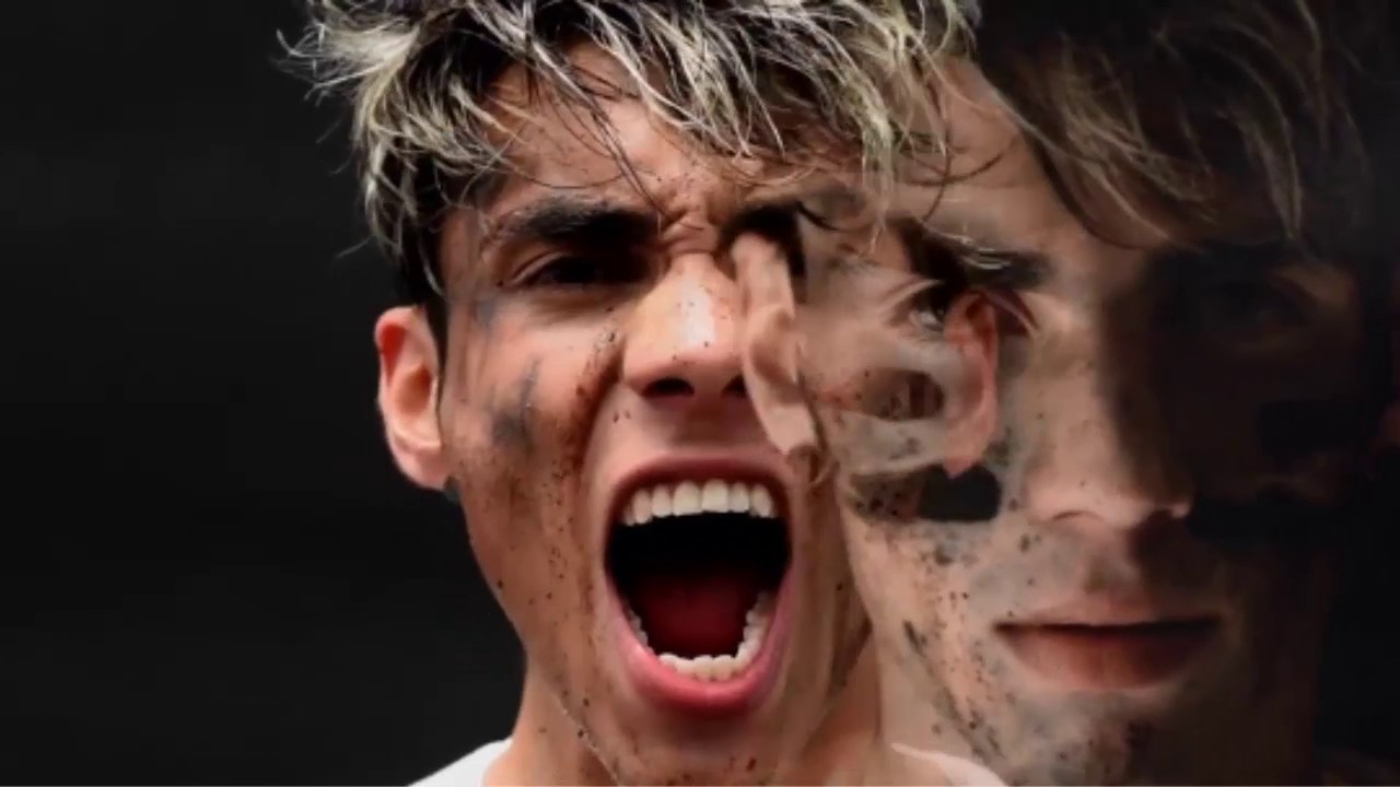 #REVOLUTION - CD9 - YouTube