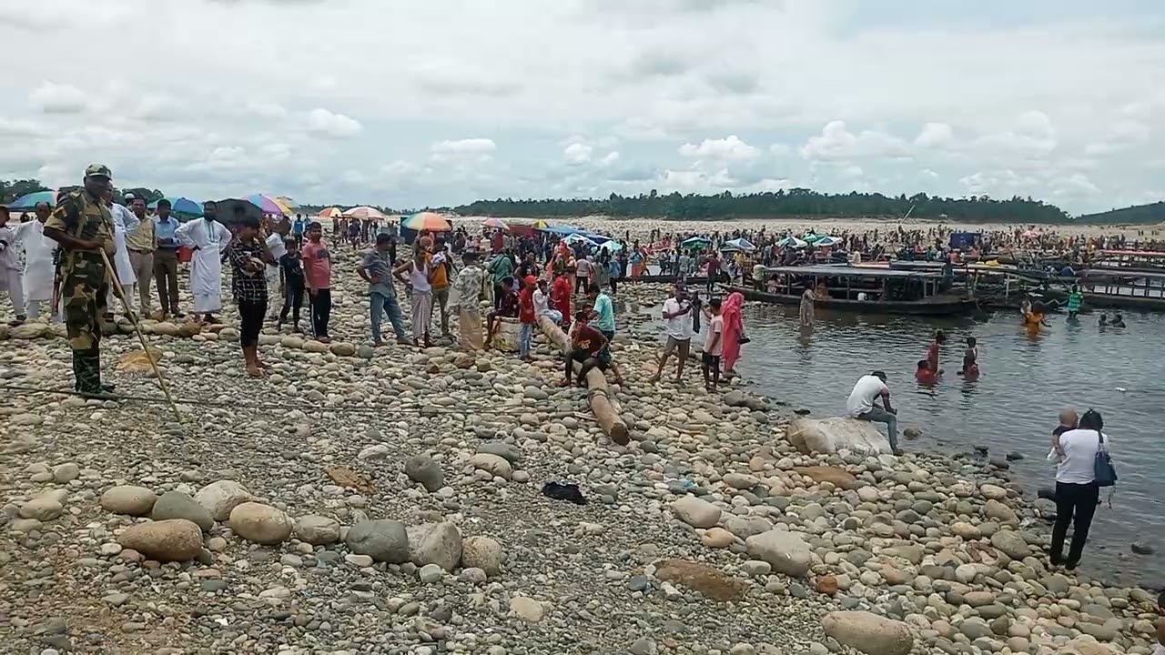 bangladesh border in dawki..... - YouTube