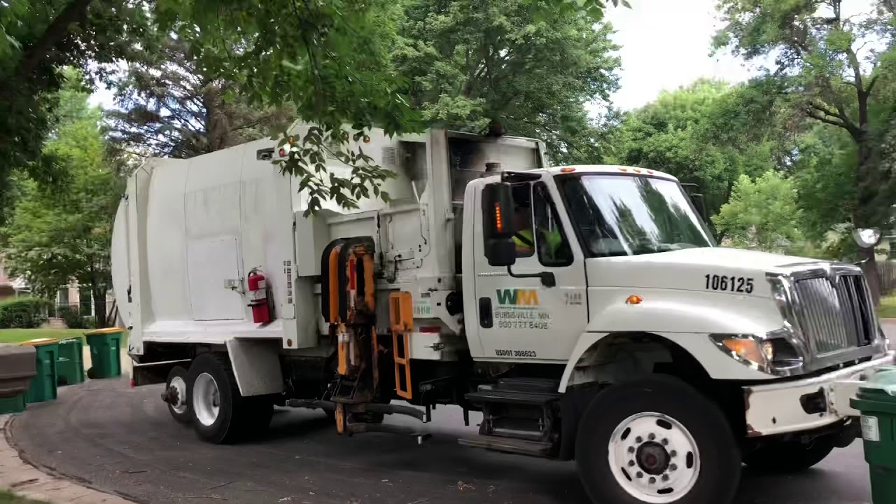 Ex garbage man/ waste management international labrie automizer - YouTube