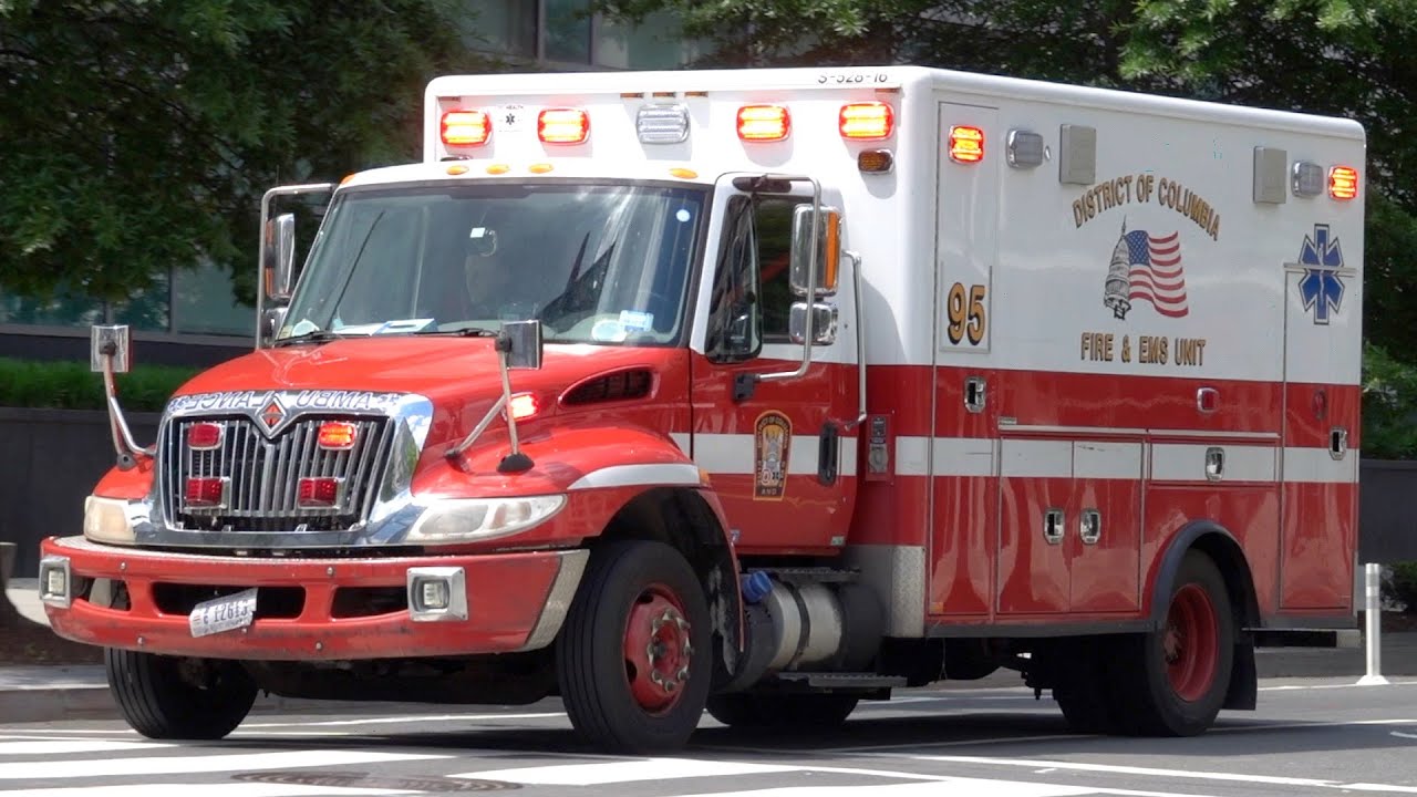 DCFD Medic 2 Responding - YouTube