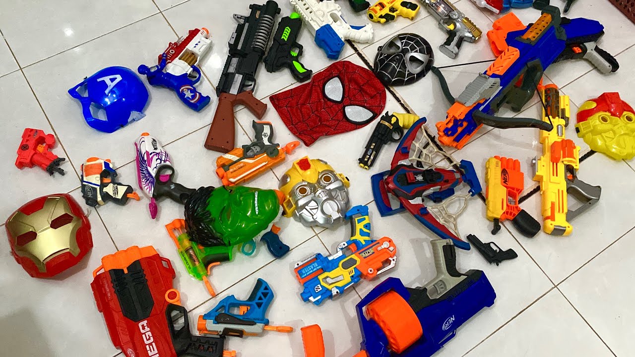 Collecting 7 Sniper Rifle Glock pistol gun iron Man Ak47 Army gun ...