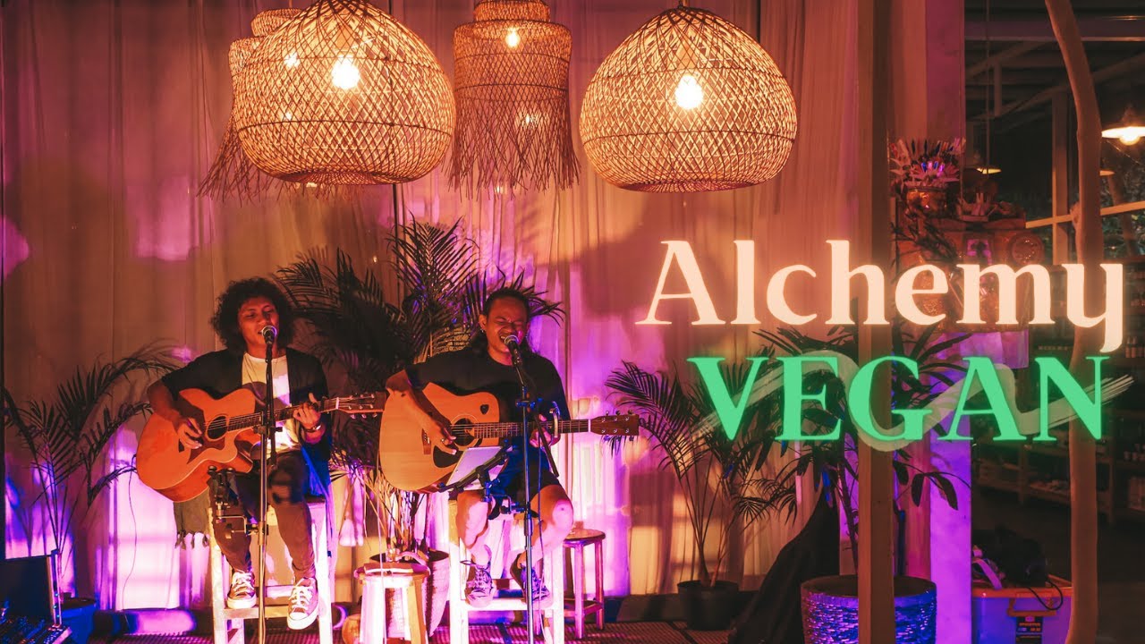 Bali Restaurant ALCHEMY - Diner w live music - YouTube