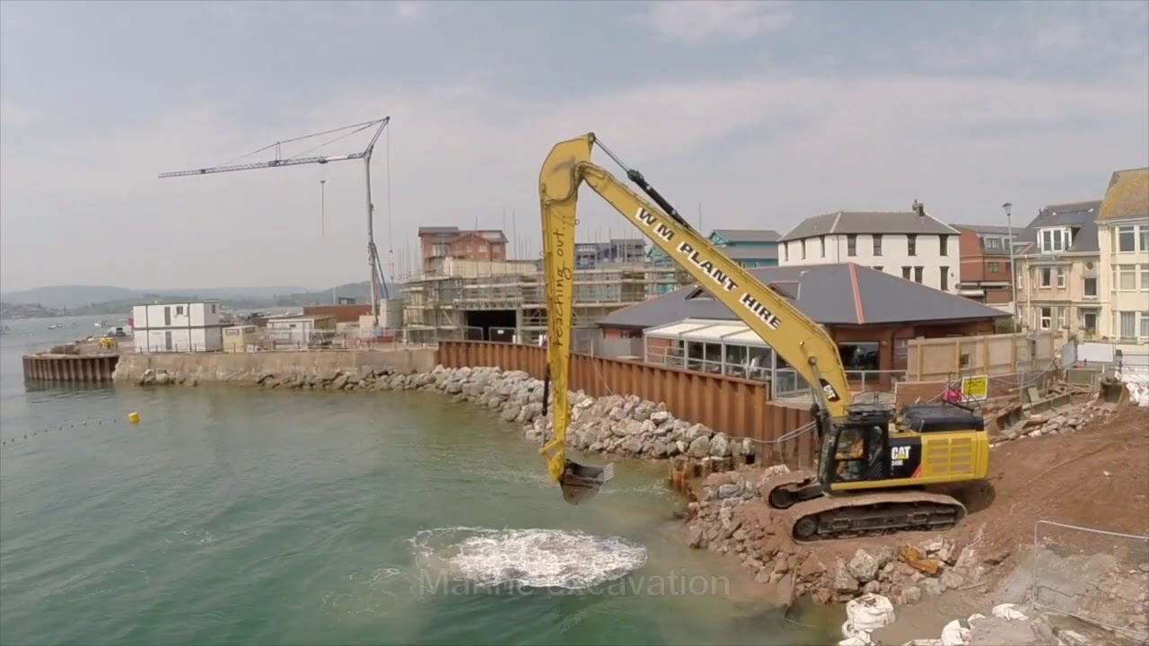 CAT 349 long reach machine - YouTube