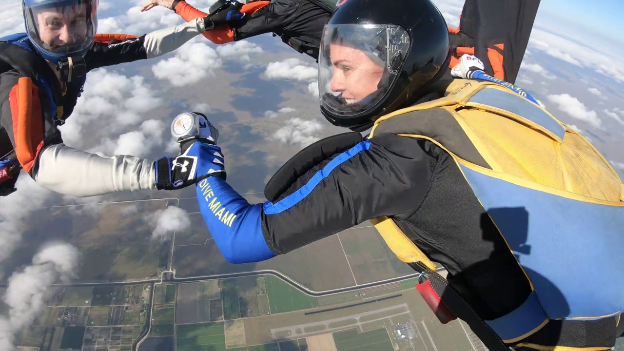 8 way @Skydive Miami - YouTube