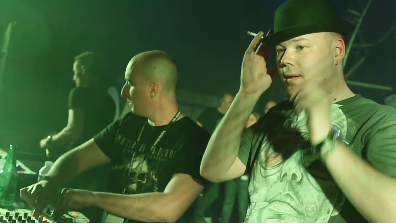 Le bask vs Dr Peacock @insane festival #2 - YouTube