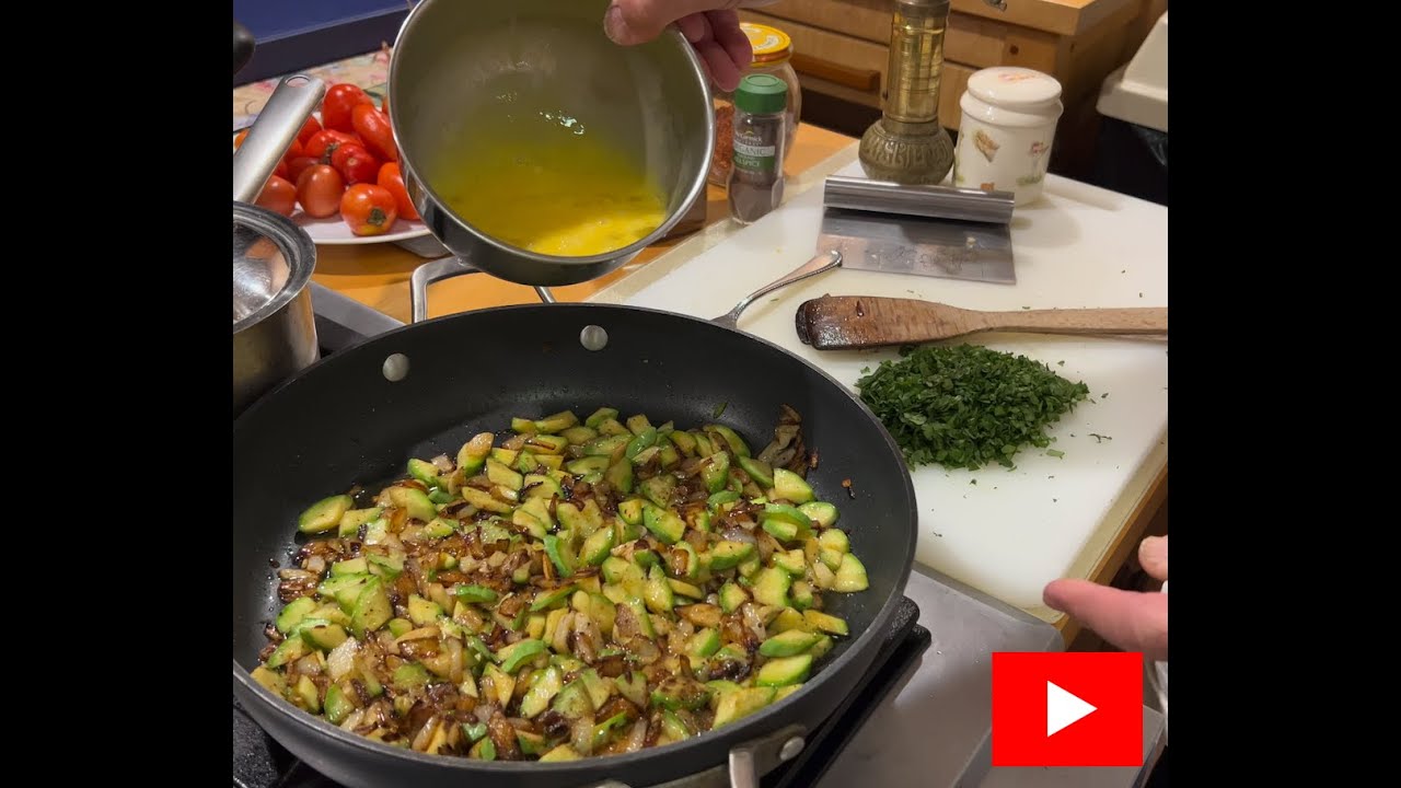 Scrambled Eggs With Kousa (Lebanese Middle Eastern Squash) or Zucchini ...