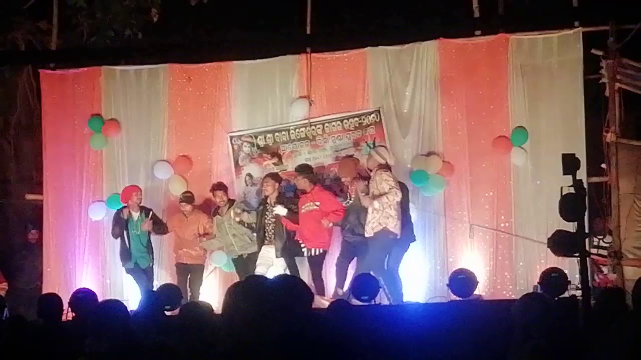 New version Mundari traditional Dance - YouTube