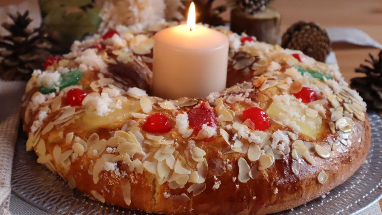 Cómo hacer un ROSCÓN DE REYES CASERO🎄 súper esponjoso 😋 - YouTube