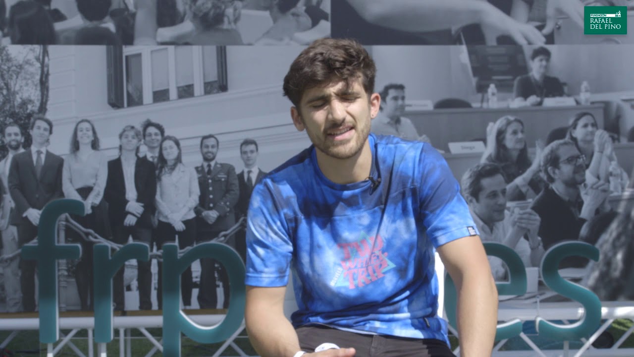 Benjamin Zand - Documentalista, BBC Studios - YouTube