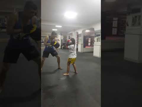 muay thai sokak dövüşü