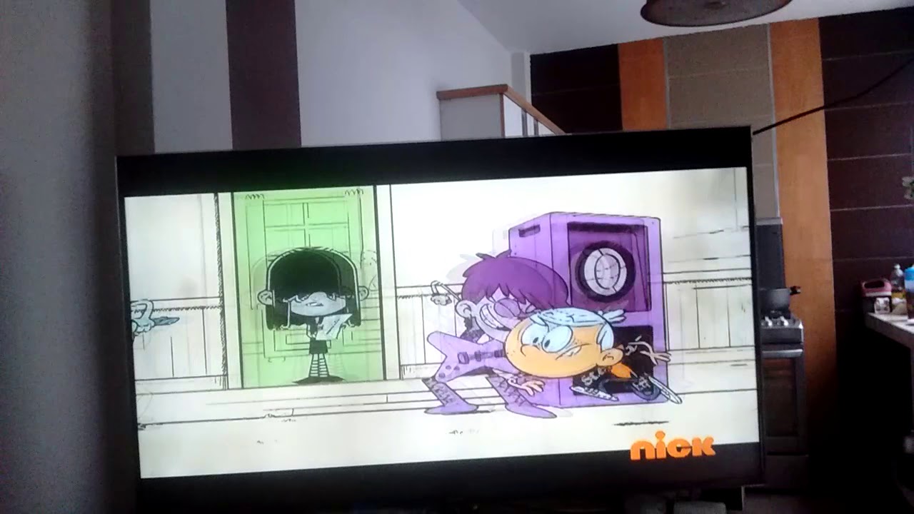 The loud house intro en español latino - YouTube