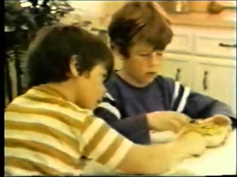 Life Cereal Classic (Mikey! He likes it!) - YouTube